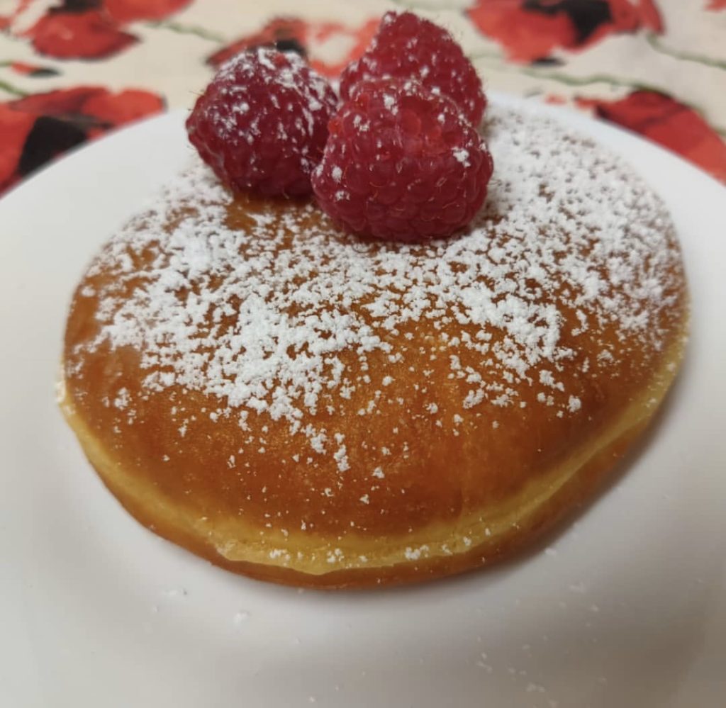 What Are Fasnachts? The Story Behind a Pennsylvania Dutch Delicacy ...